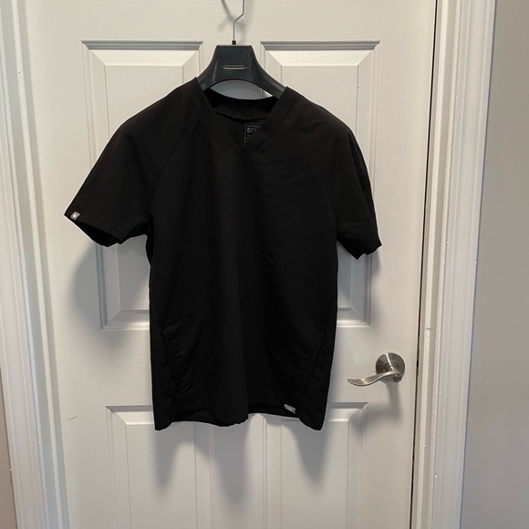 Figs | Shirts | Mens Figs Scrub Top | Poshmark